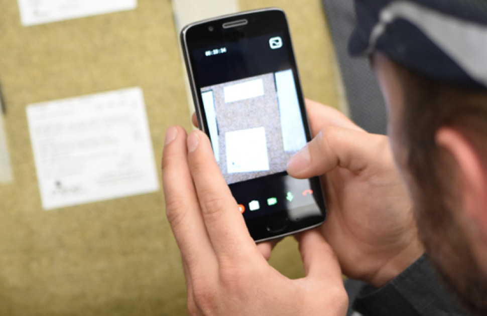 Remote Assistance: First virtual cabin inspection at Airbus